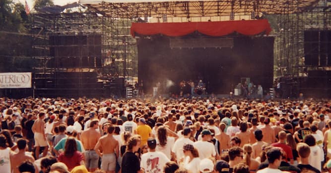 The Lollapalooza Tour was started in... | Trivia Questions | QuizzClub