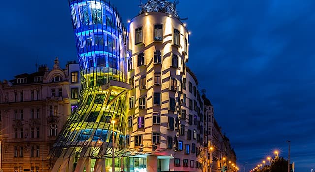 What is the name of this building? | Trivia Questions | QuizzClub
